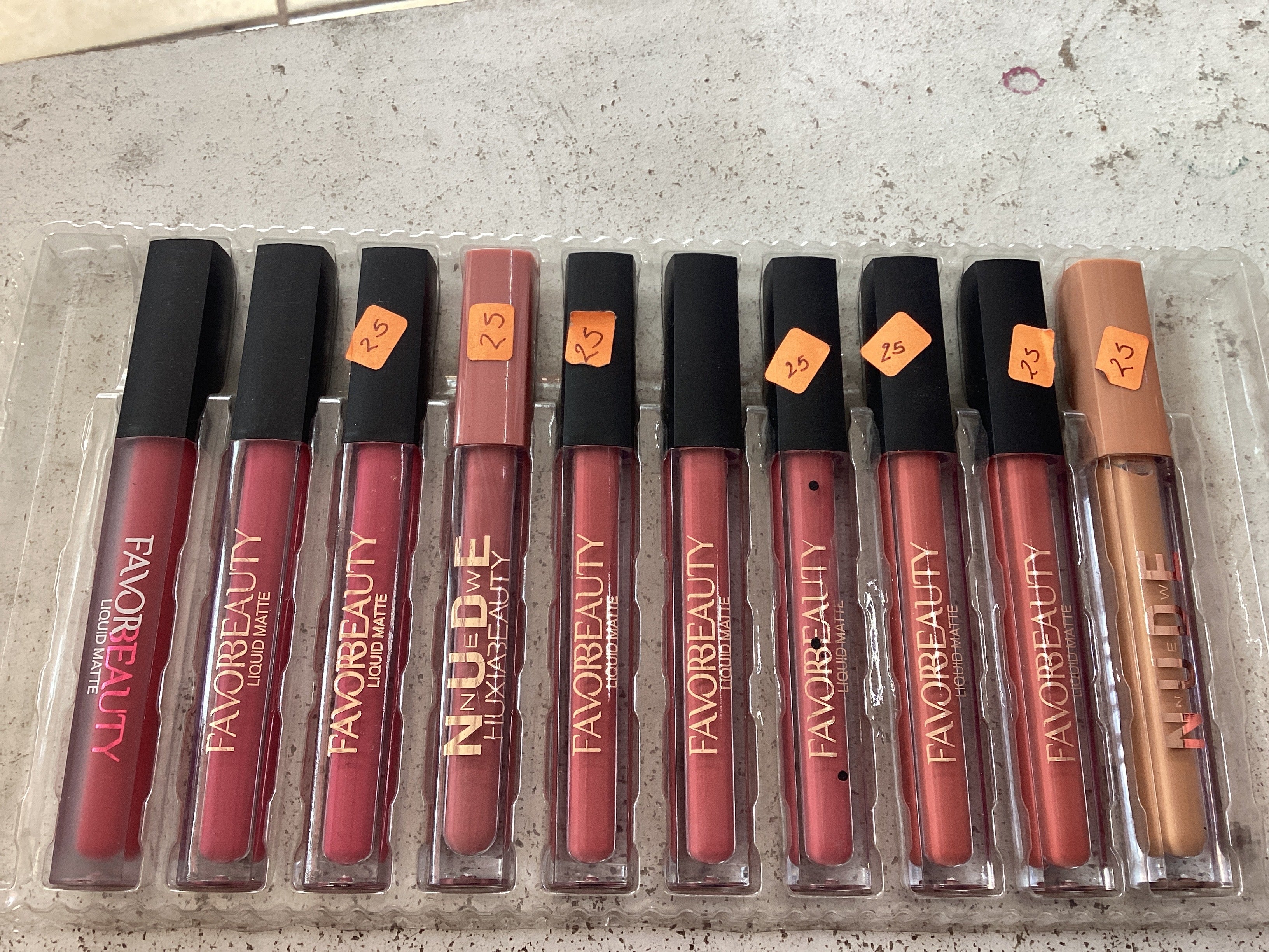 Labial indeleble***$